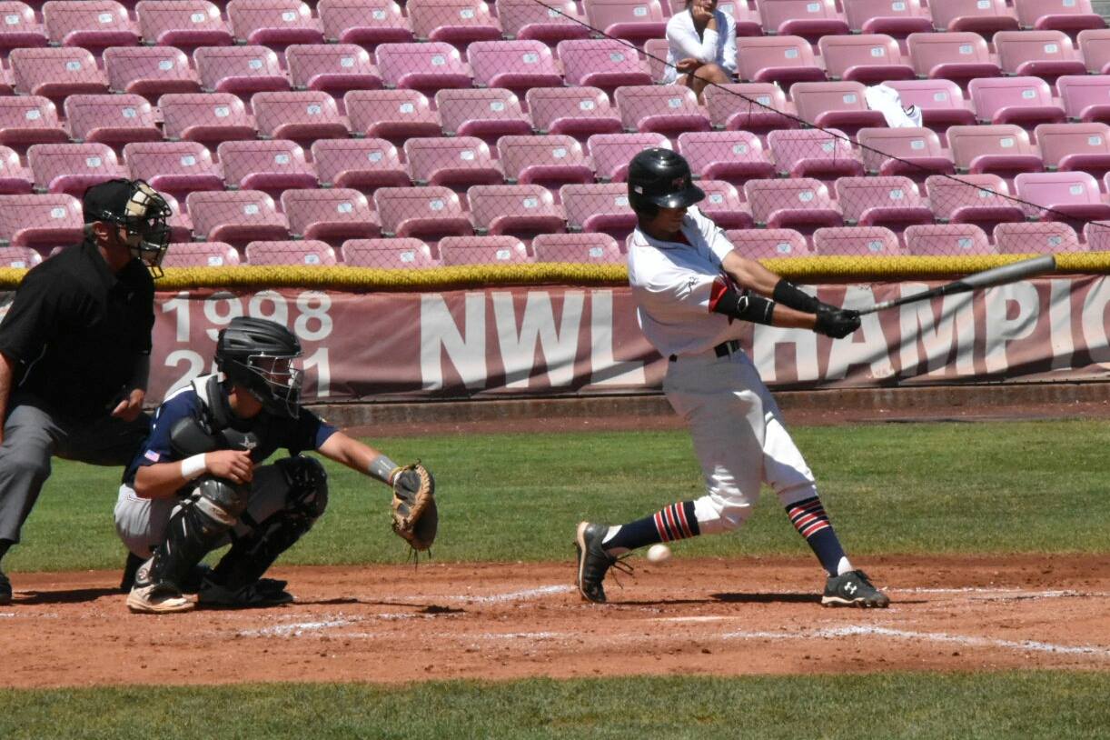 Lithia Dodge Medford Mustangs baseball - News